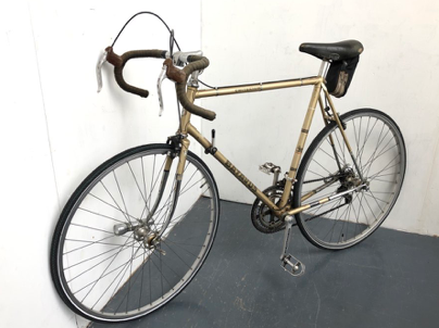 Tolve Art&Design offers vintage Batavus Criterium race bike